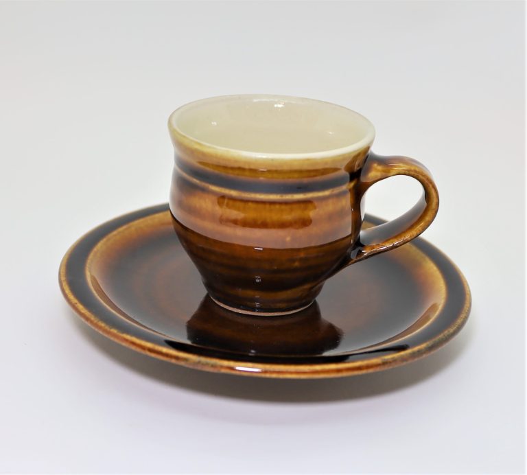 出西焼 コーヒーカップ＆ソーサー 飴（Syussai Cup&sauser/amber) – 倉日用商店